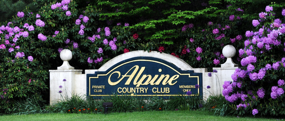 'URI Men's Basketball Fast Break Club Golf Tournament'